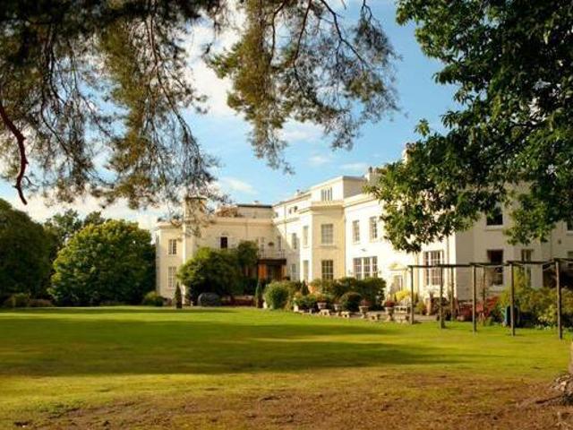 2 Bedroom Apartment For Rent In Surrey