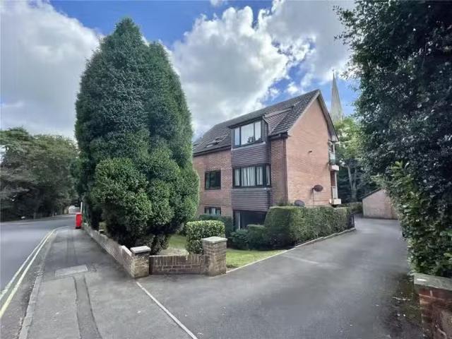 2 bedroom apartment for rent in Surrey Road, Poole, Dorset, BH12