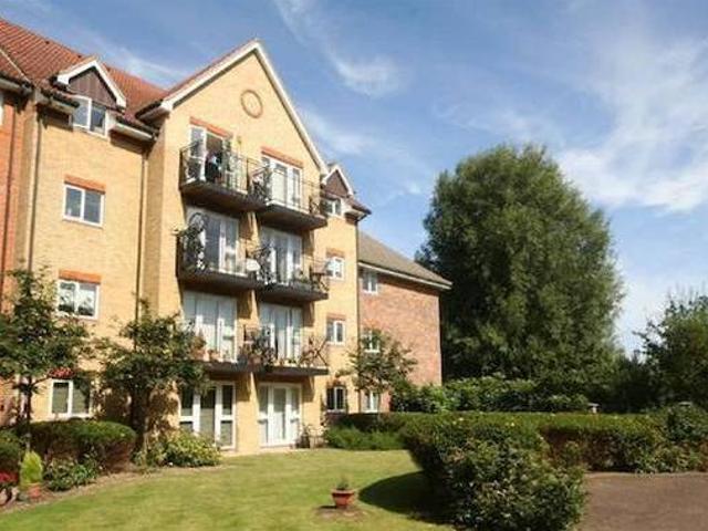 2 bedroom apartment for rent in Sutton Court Crane MeadWareSG12