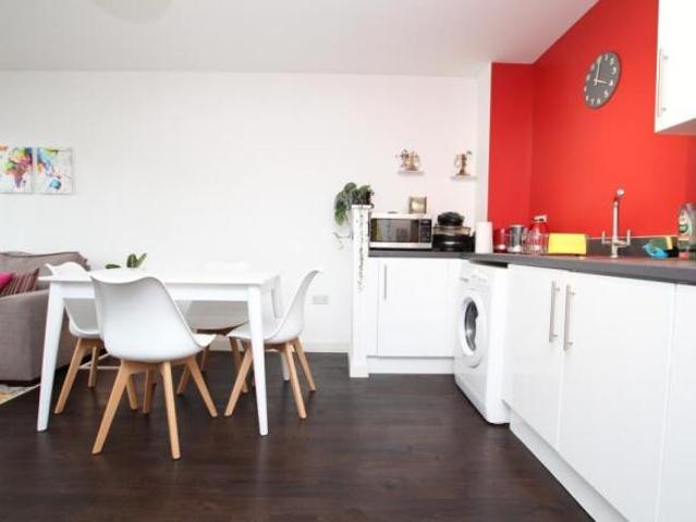 2 bedroom apartment for rent in Sweetman Place St. Phillips, BS2