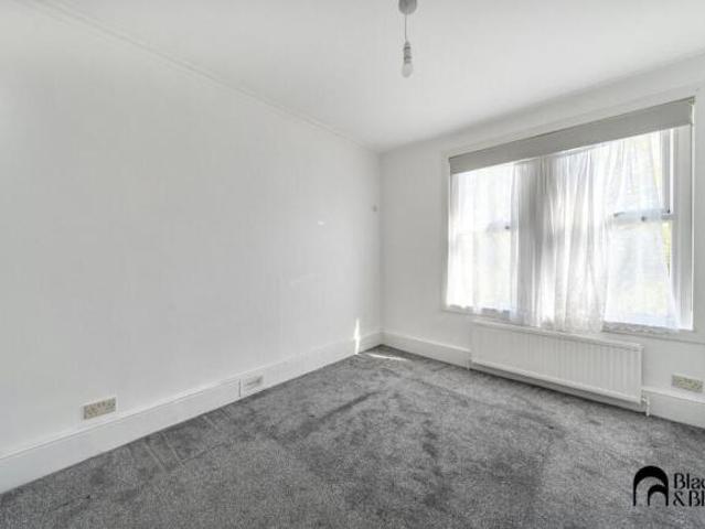 2 bedroom apartment for rent in Sydenham Road, Croydon, CR0