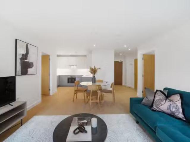 2 bedroom apartment for rent in Sadlers Place, B5
