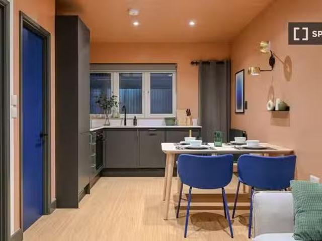 2 bedroom apartment for rent in Saint Peter's, London