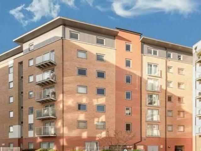 2 bedroom apartment for rent in Sail House Ship Wharf CO2