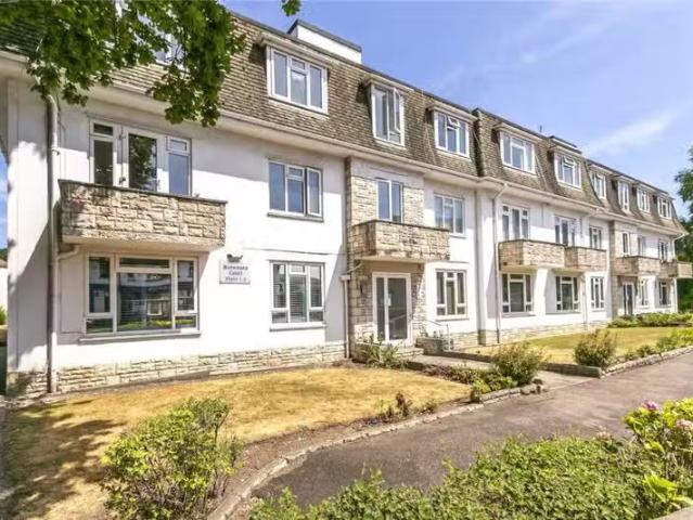 2 bedroom apartment for rent in Sandbanks Road, Lilliput, Pool.