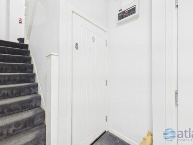 2 bedroom apartment for rent in Sandringham Drive, Aigburth, L17