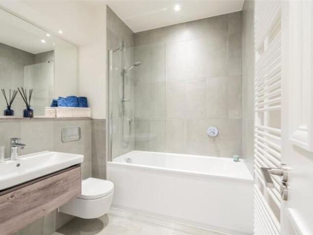2 bedroom apartment for rent in Sassoon Grove, Edinburgh, Midlothian, EH10