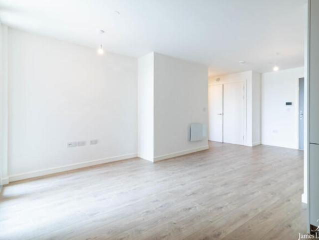 2 bedroom apartment for rent in Sapphire Court, Bradford Street, Birmingham, B12