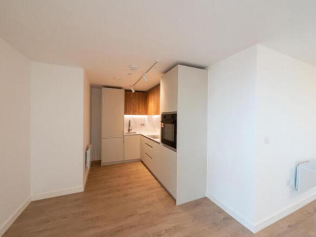 2 bedroom apartment for rent in Sapphire Court, Bradford Street, Digbeth, B12