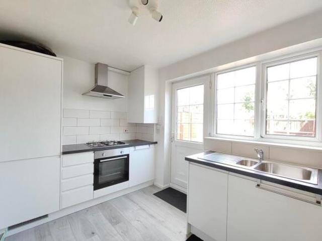 2 bedroom apartment for rent in Sawyers Lawn, Ealing, W13
