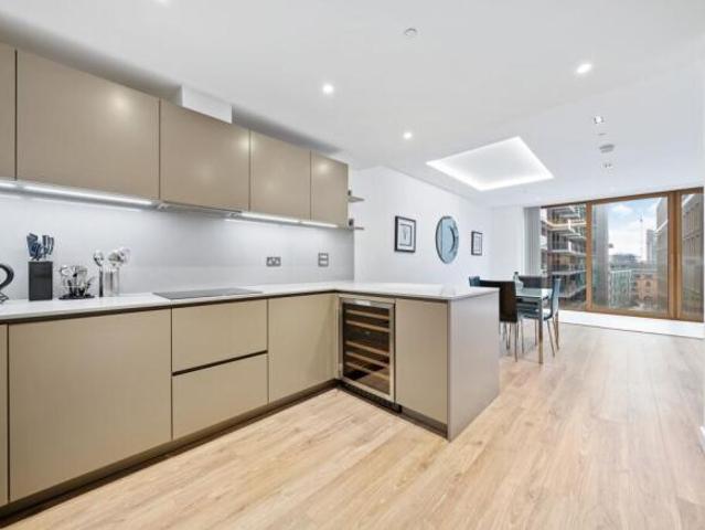 2 bedroom apartment for rent in Satin House, Piazza Walk, London E1