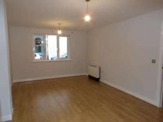 2 bedroom apartment for rent in Saturday Bridge, B1