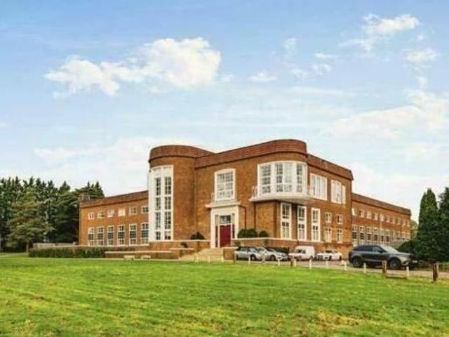 2 Bedroom Apartment For Rent In Saunderton, High Wycombe