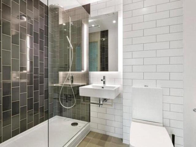 2 bedroom apartment for rent in Schooner Road, London, E16