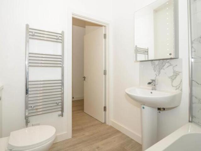 2 bedroom apartment for rent in Second Cross Road, Twickenham, TW2