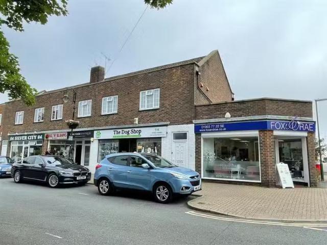 2 bedroom apartment for rent in Sea Road, East Preston, BN16