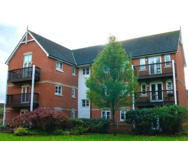 2 bedroom apartment for rent in Searle Close Chelmsford Essex CM2