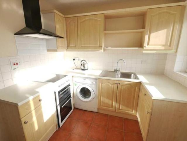 2 bedroom apartment for rent in Seaview Court, Bath Road. BN11