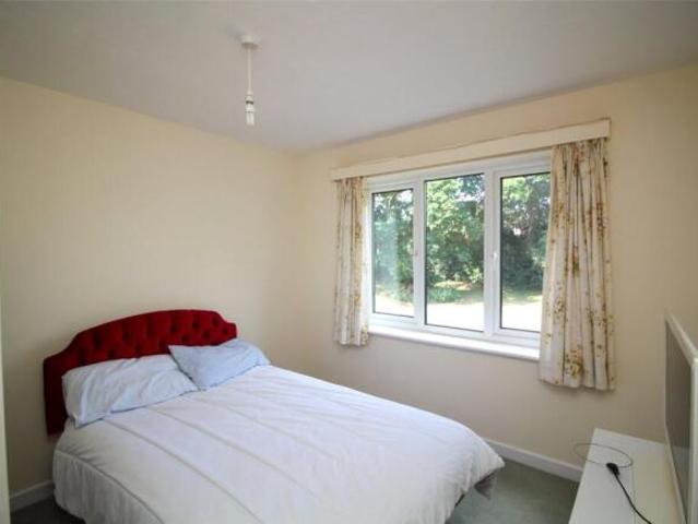 2 bedroom apartment for rent in Sedgemead, Netley Abbey, Southampton, Hampshire, SO31