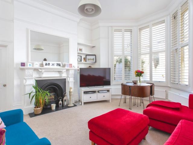 2 bedroom apartment for rent in Selborne Road, Hove, BN3