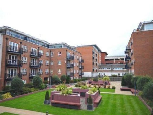 2 Bedroom Apartment For Rent In Seven Kings Way, Kingston Upon Thames