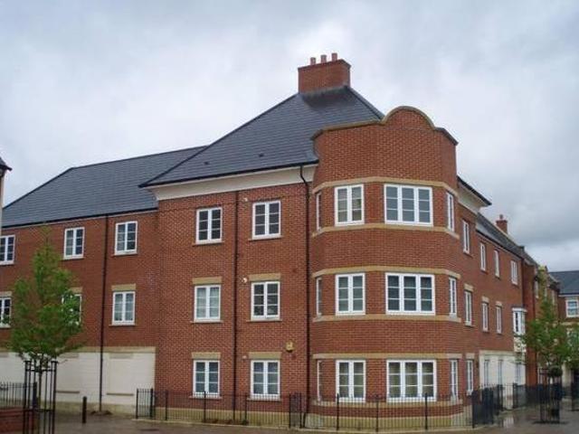 2 bedroom apartment for rent in Shears DriveAmesburySP4
