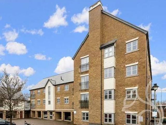2 bedroom apartment for rent in Sheepen Place Colchester CO3