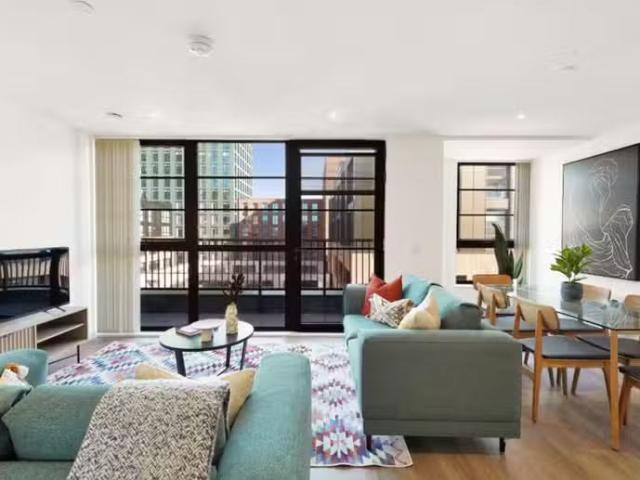 2 bedroom apartment for rent in Sherlock Quarter, 36 Sherlock.