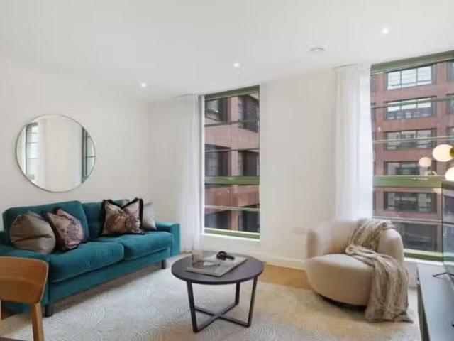 2 bedroom apartment for rent in Sherlock Quarter, 36 Sherlock.