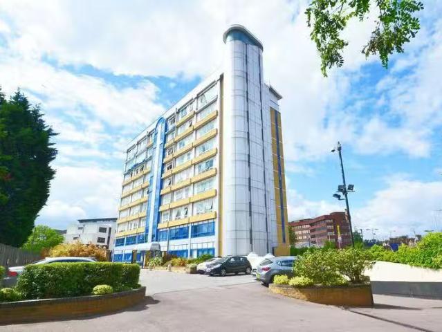 2 bedroom apartment for rent in Sherman Road, Bromley, BR1