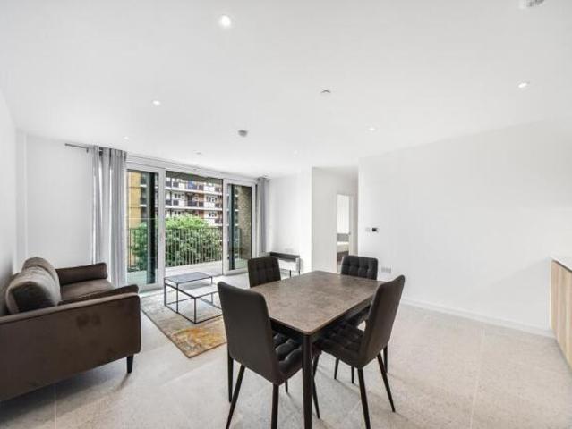 2 bedroom apartment for rent in Sidney Street, London, E1