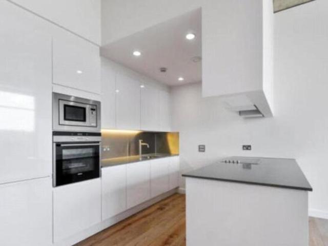 2 bedroom apartment for rent in Sidworth Street, London, E8
