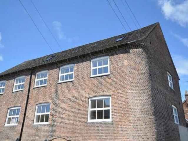 2 Bedroom Apartment For Rent In Silk Mill Lane