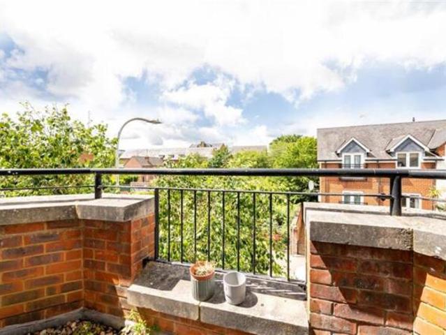 2 bedroom apartment for rent in Silver Street, Reading, RG1