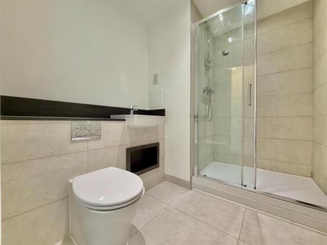 2 bedroom apartment for rent in Silverhall House, Alexandra Road, Hounslow, TW3