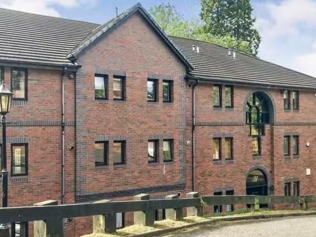 2 bedroom apartment for rent in Silverwells Crescent, Bothwell.