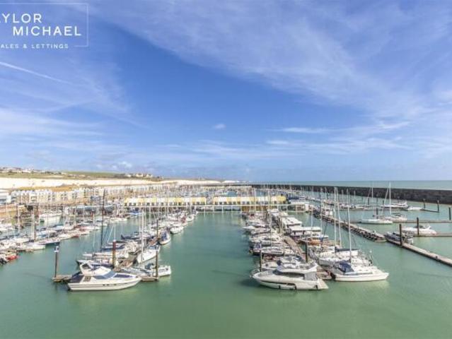 2 bedroom apartment for rent in Sirius, Brighton Marina Village, Brighton, BN2