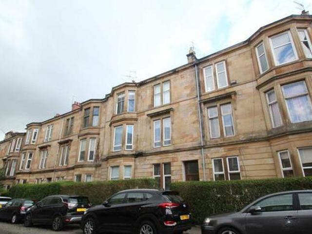 2 bedroom apartment for rent in Skirving Street Shawlands G41 3AA G41