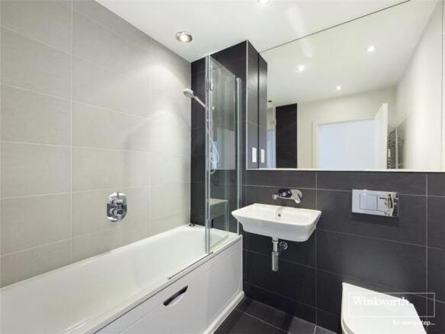 2 bedroom apartment for rent in Skylark House, Drake Way, Reading, Berkshire, RG2