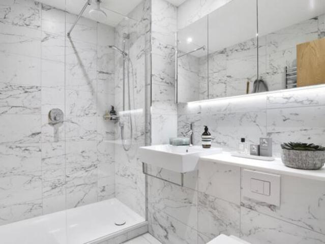 2 bedroom apartment for rent in Skylark Point, E20