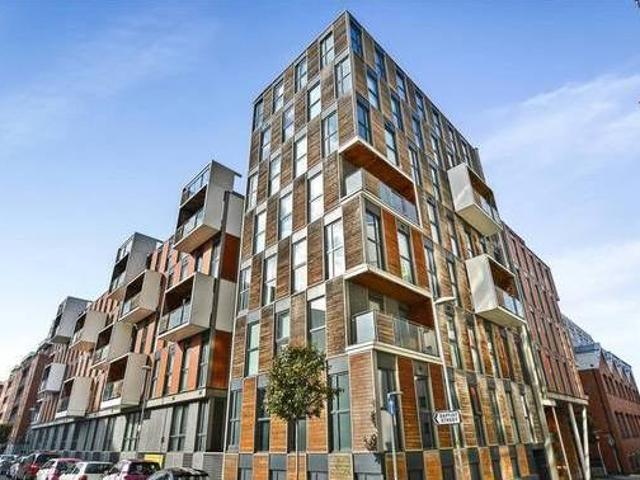 2 bedroom apartment for rent in Skyline Chambers 5 Ludgate Hill Manchester M4