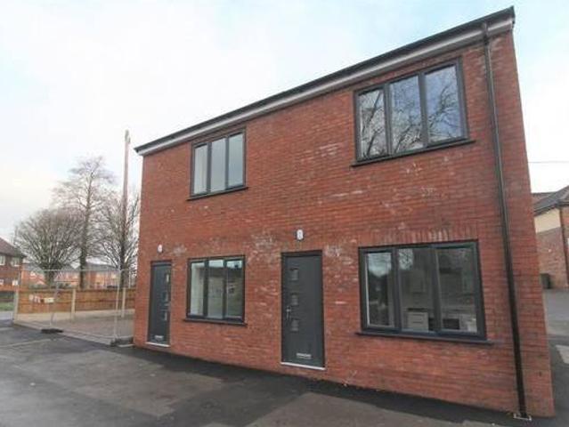 2 bedroom apartment for rent in Smith Street Hyde SK14
