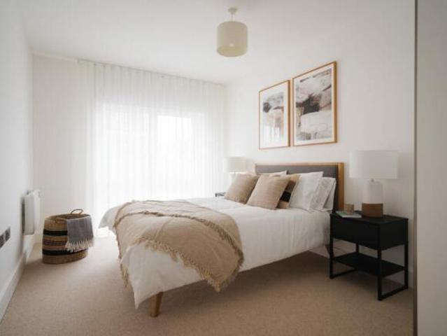 2 bedroom apartment for rent in Soho Wharf, B18