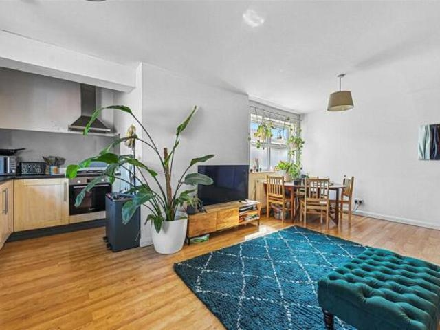 2 bedroom apartment for rent in Somerford Grove, Hackney, London, N16