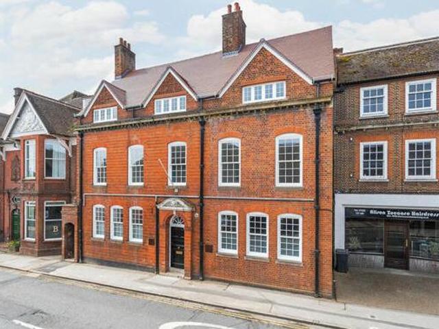 2 Bedroom Apartment For Rent In South Street
