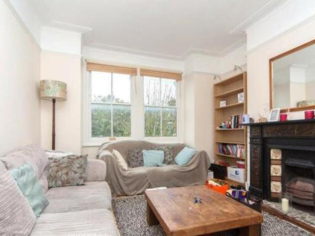 2 Bedroom Apartment For Rent In South Wimbledon