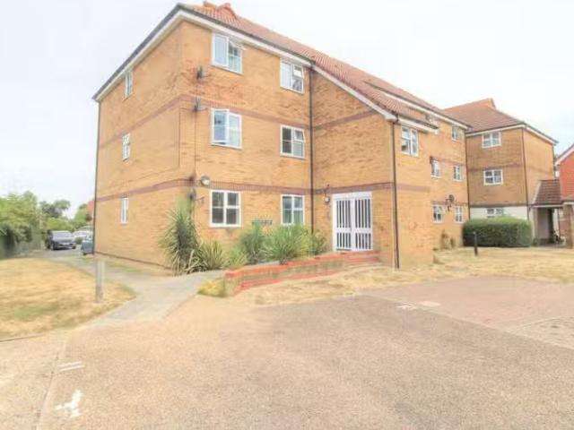 2 bedroom apartment for rent in Southampton Close, Eastbourne.