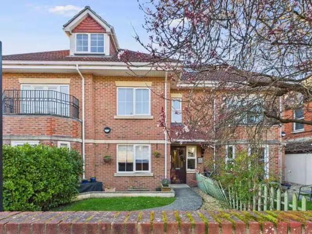 2 bedroom apartment for rent in Southbourne, BH6