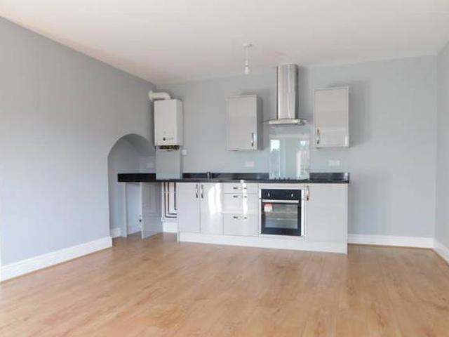 2 bedroom apartment for rent in Southfields Road BN21