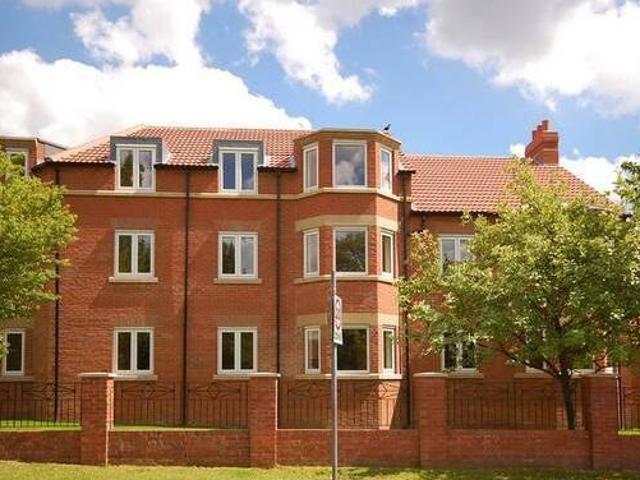 2 bedroom apartment for rent in Southlands York YO32